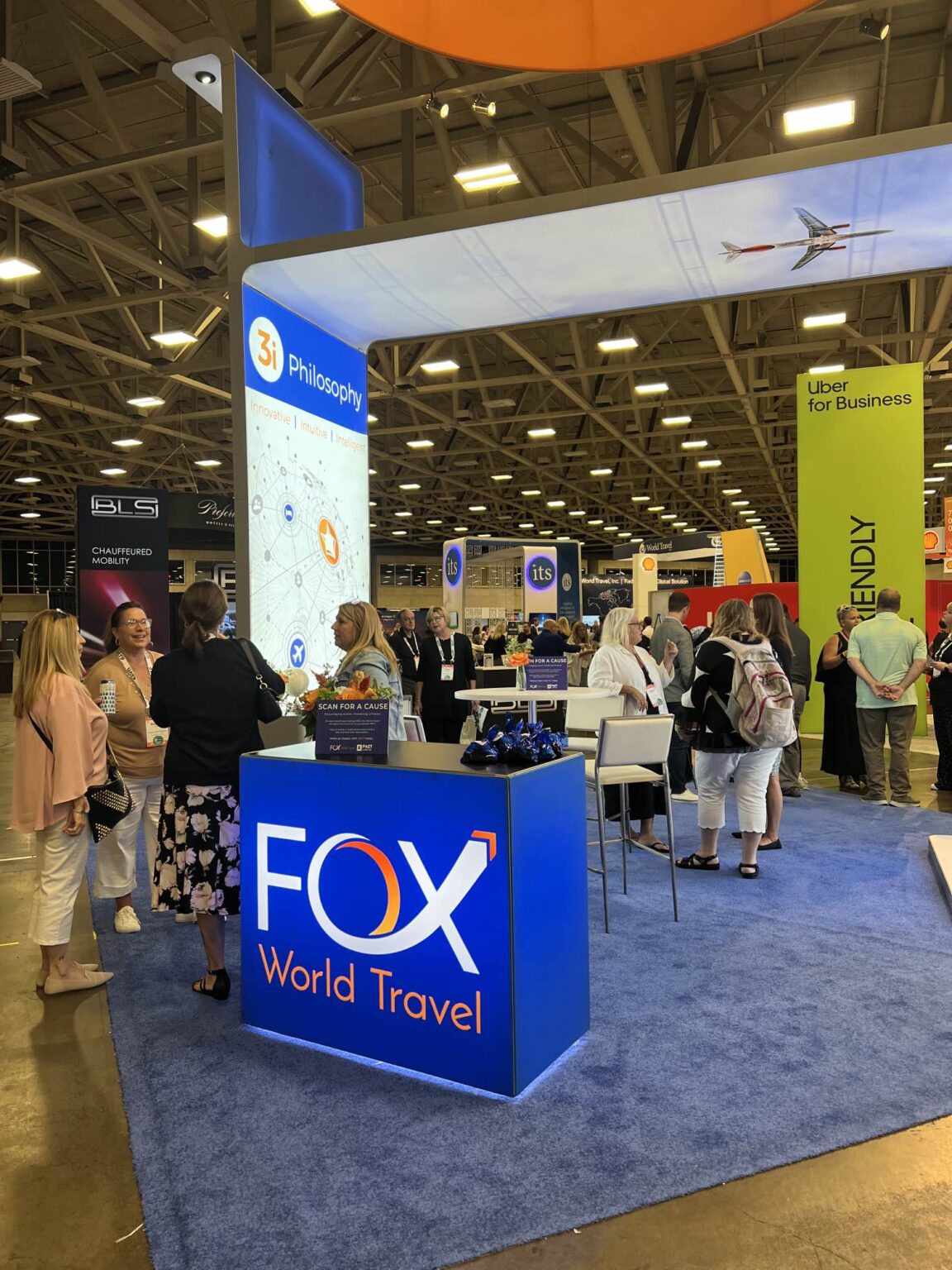 Fox Family | Fox World Travel